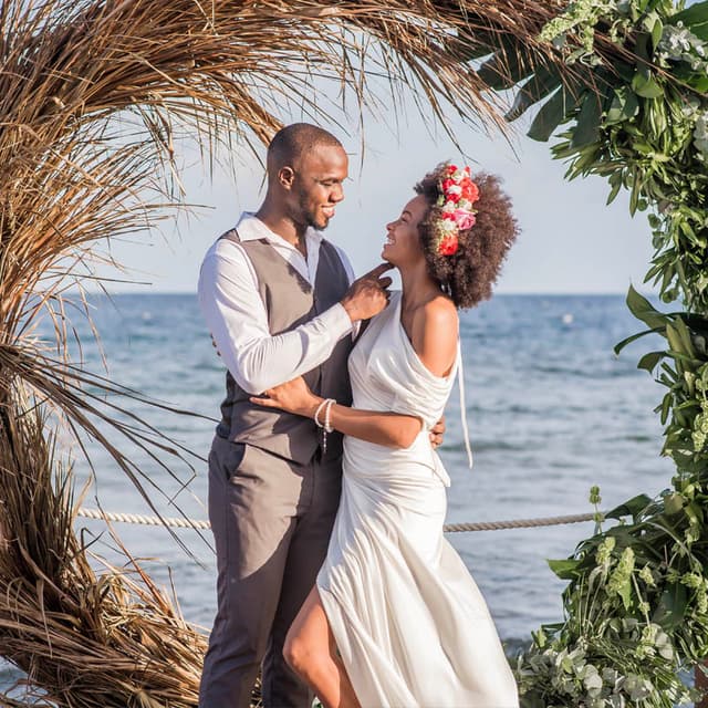 Marry in the Caribbean | Roatan Events